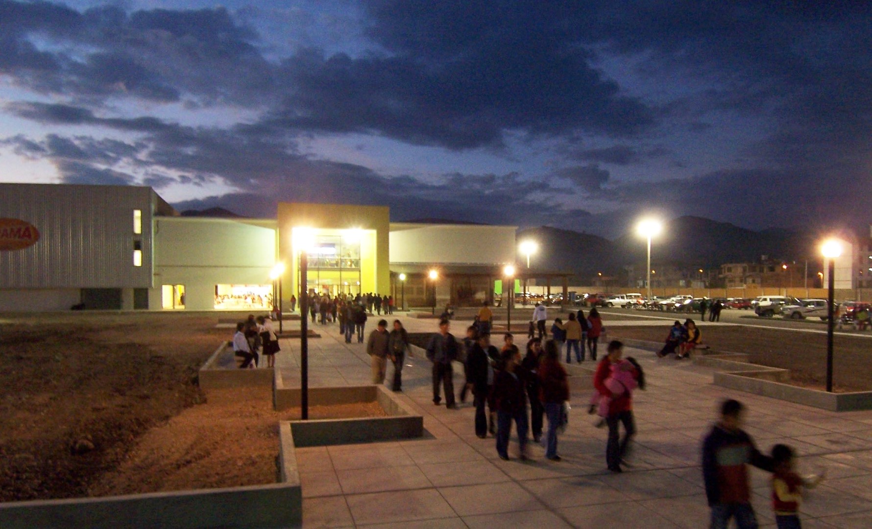 Proyecto Centro Comercial Quinde Cajamarca, Perú