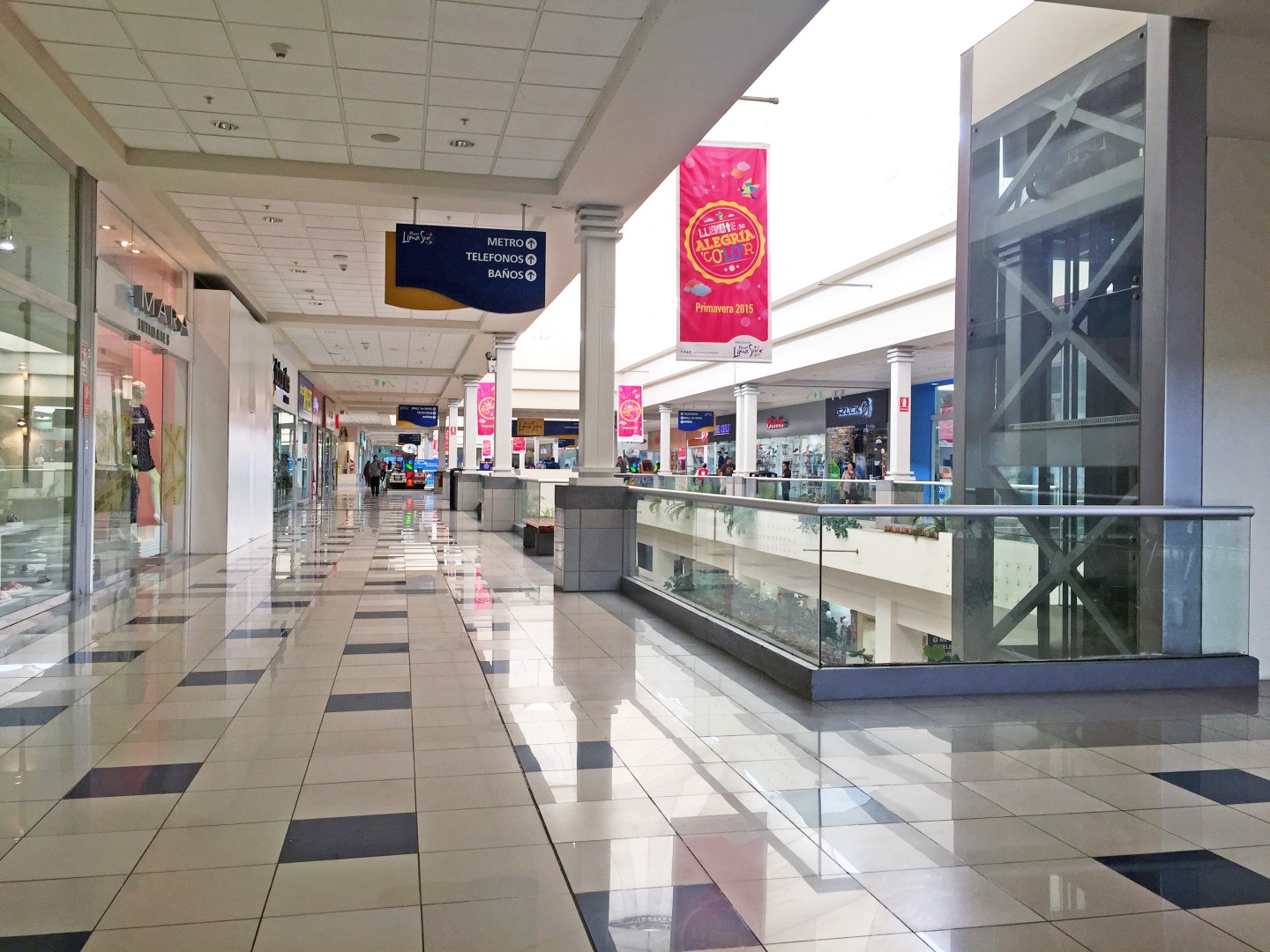 Proyecto Arquitectura Centro Comercial Plaza Lima Sur, Perú